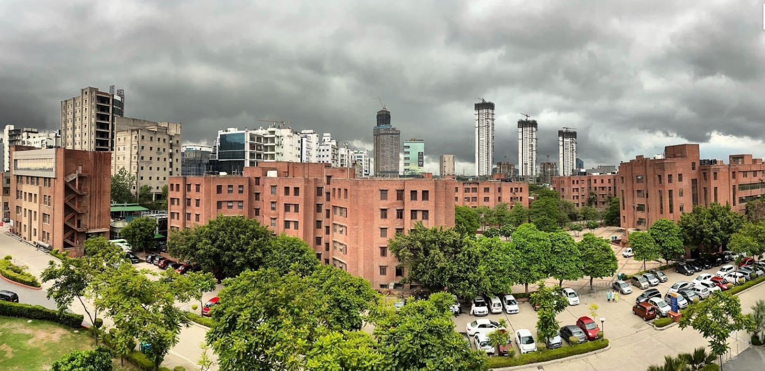 Amity University Online Noida vs IGNOU