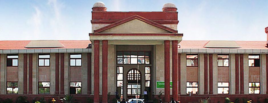 Doon University: Admission 2024, Courses, Fees, Placement, Scholarship