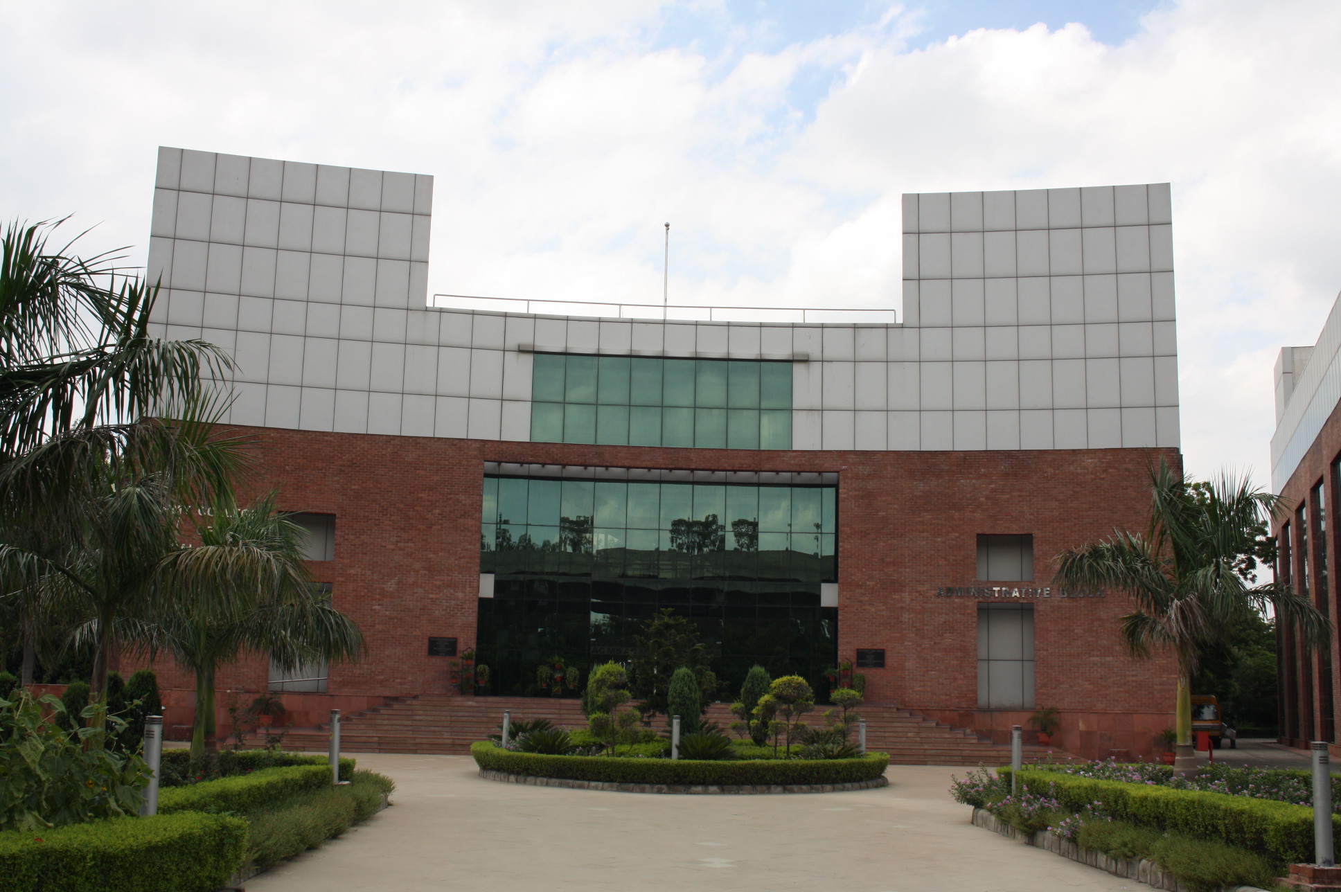 ACMS Delhi: Admission 2024, Courses, Fees, Ranking, Facilities