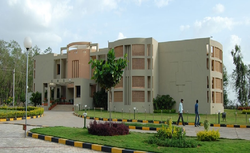 University of Hyderabad (UOH): Courses, Fees, Admissions 2025, Ranking ... University of Hyderabad (UOH): Courses, Fees, Admissions 2025, Ranking ...