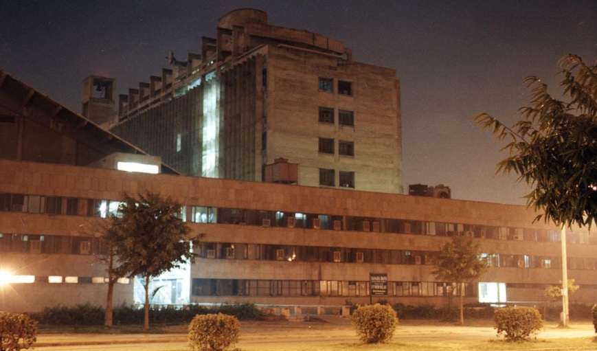 IIT Delhi Hostel Fees 2025, Facilities, Rooms, Food, Photos