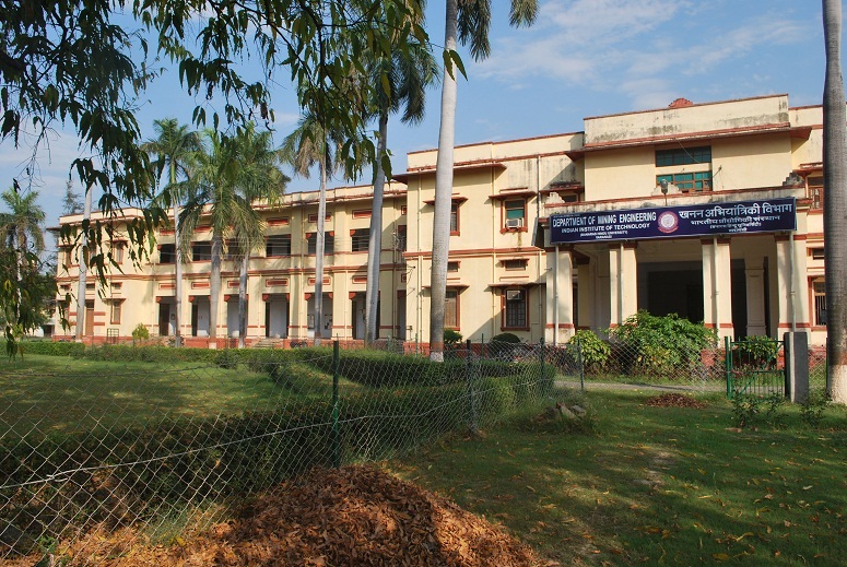 IIT BHU Varanasi: Admission 2025, Cutoff, Courses, Fees, Placement, Ranking