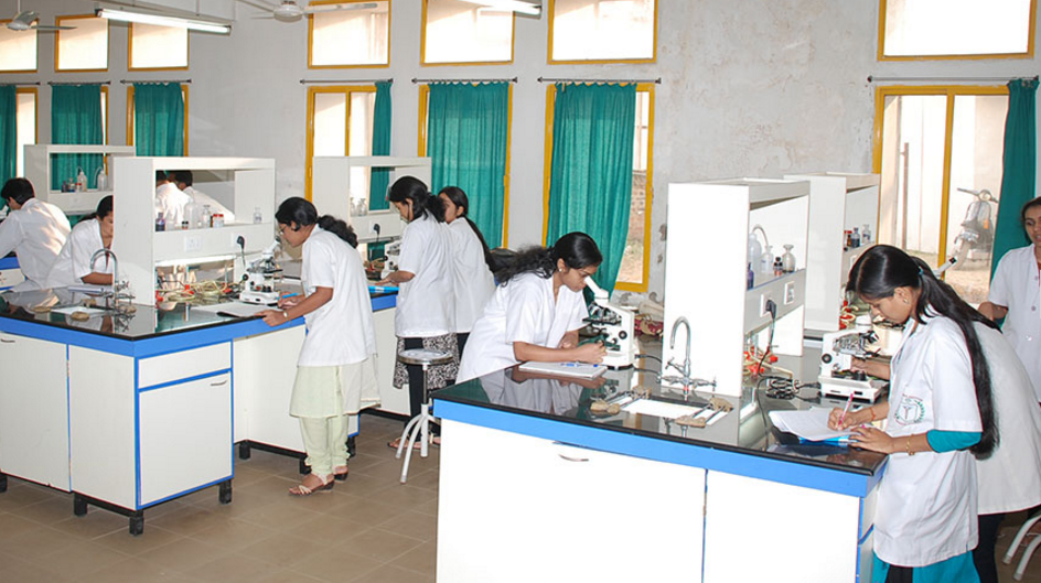 KIIT Hostel Fees 2025, Facilities, Rooms, Food, Photos