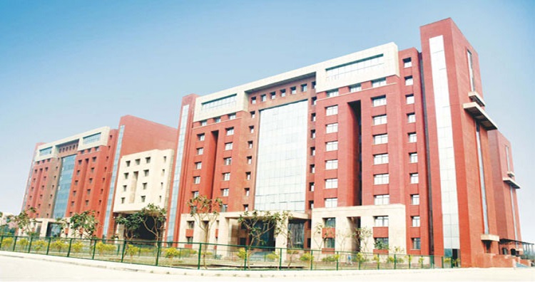 Amity University Noida Admission 2025: Dates, Fees, Eligibility ...