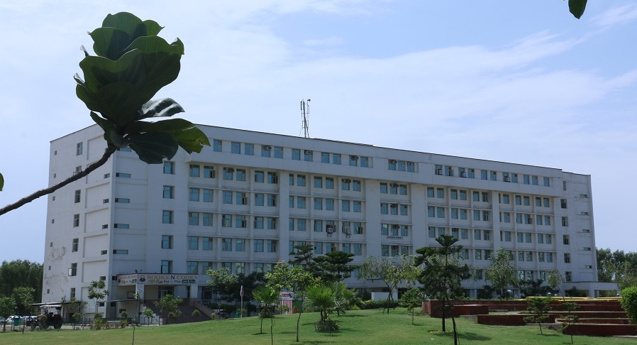 LPU vs Chandigarh University