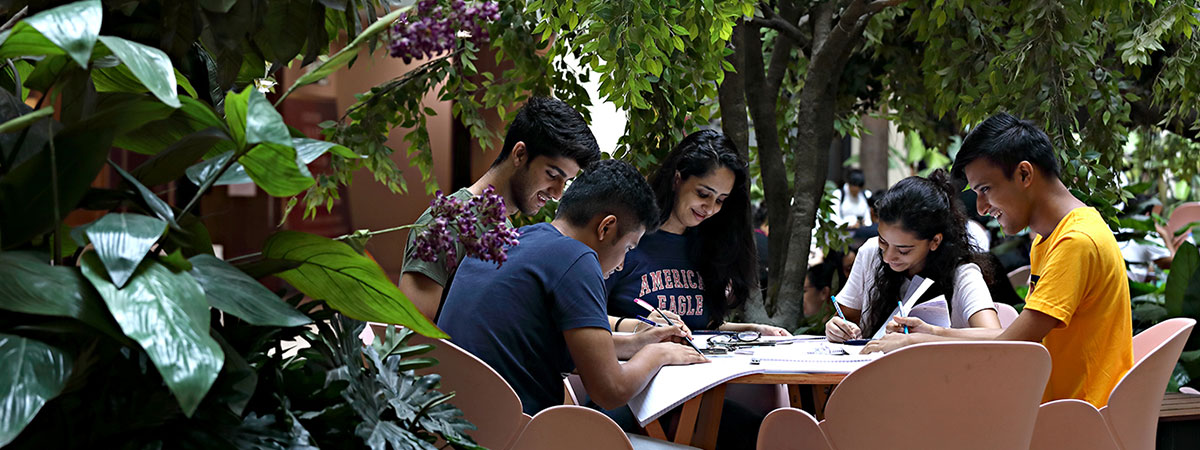 NMIMS Mumbai Courses & Fees 2025