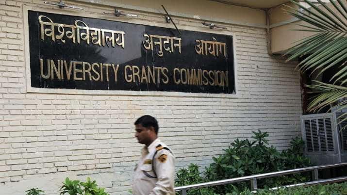 UGC to Make 4 Year UG Courses Compulsory for Honours Degrees; Read ...