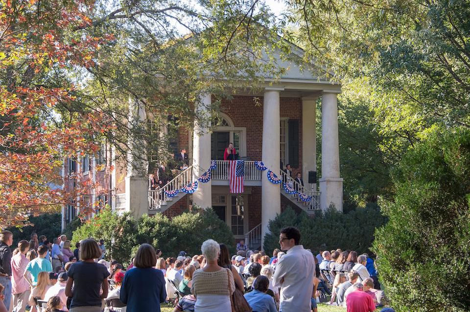 Davidson College: Rankings, Courses, Admissions, Tuition Fee, Cost of ...