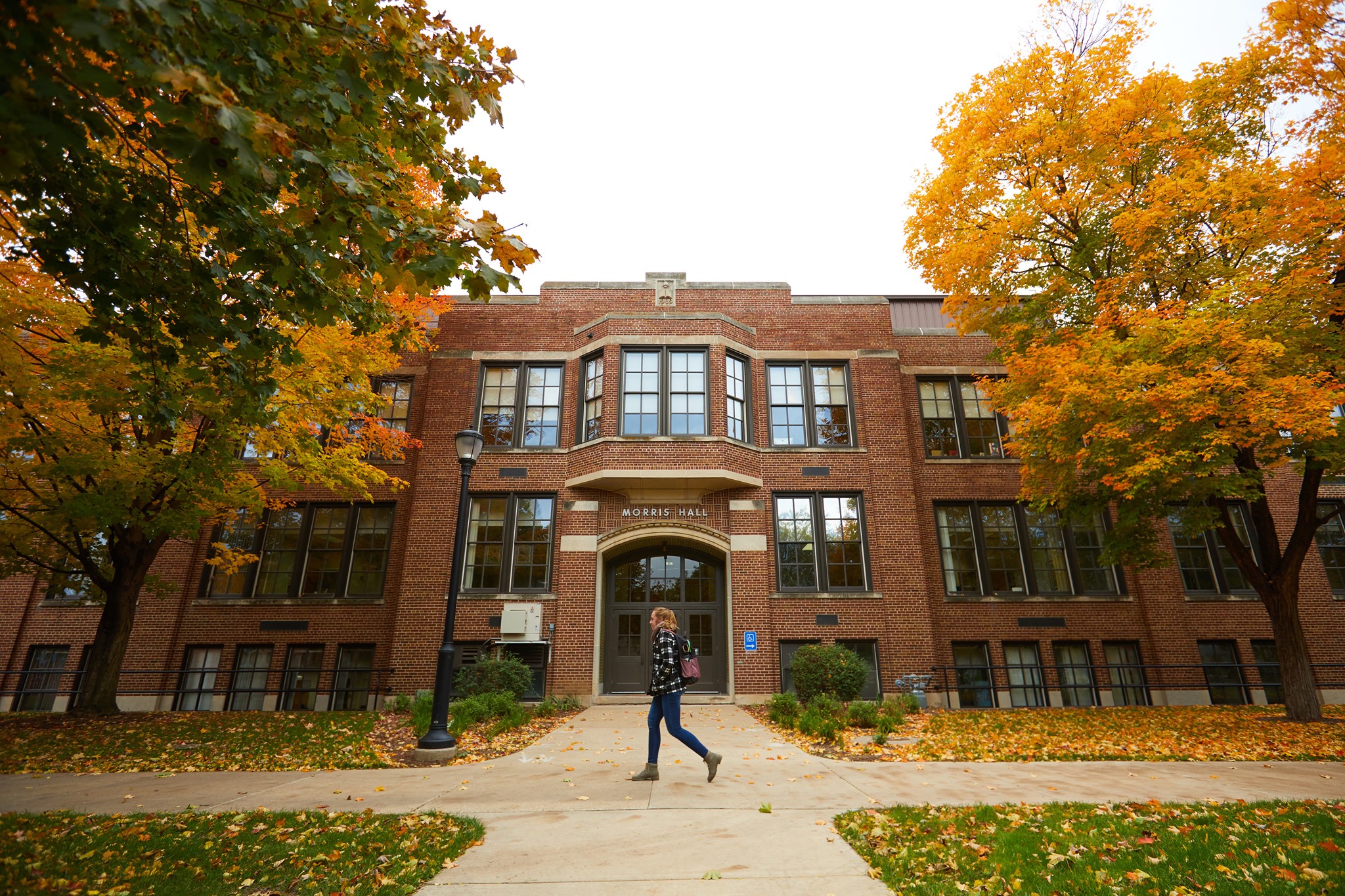 University of Wisconsin: Fees 2025, Scholarships, Admissions 2025 ...
