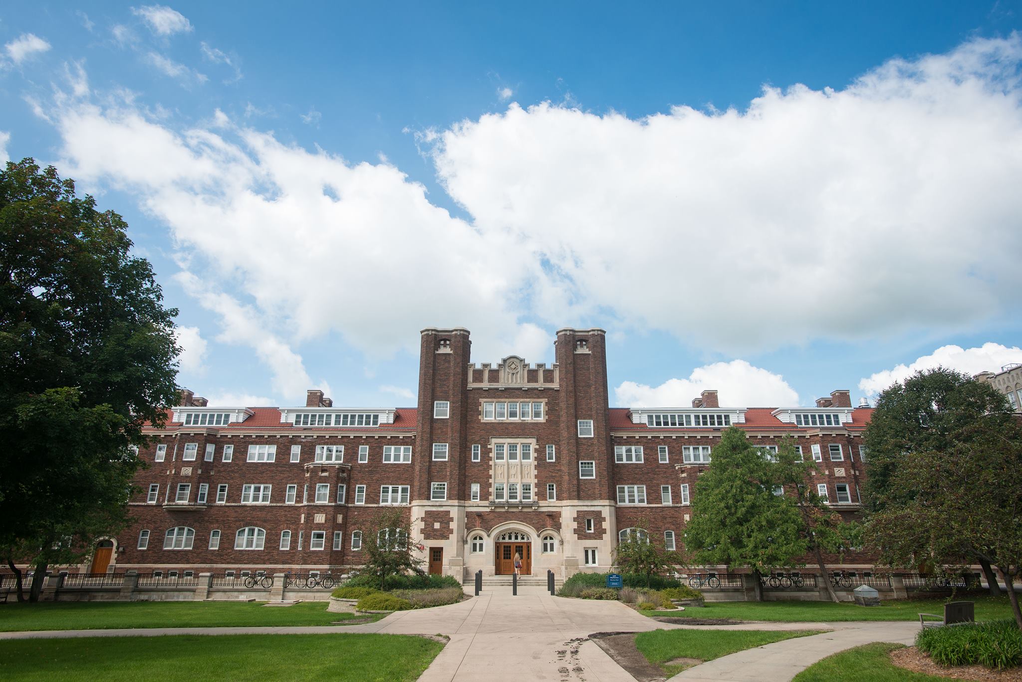 Carleton College Admissions: Entry Requirements, Deadlines, Application ...