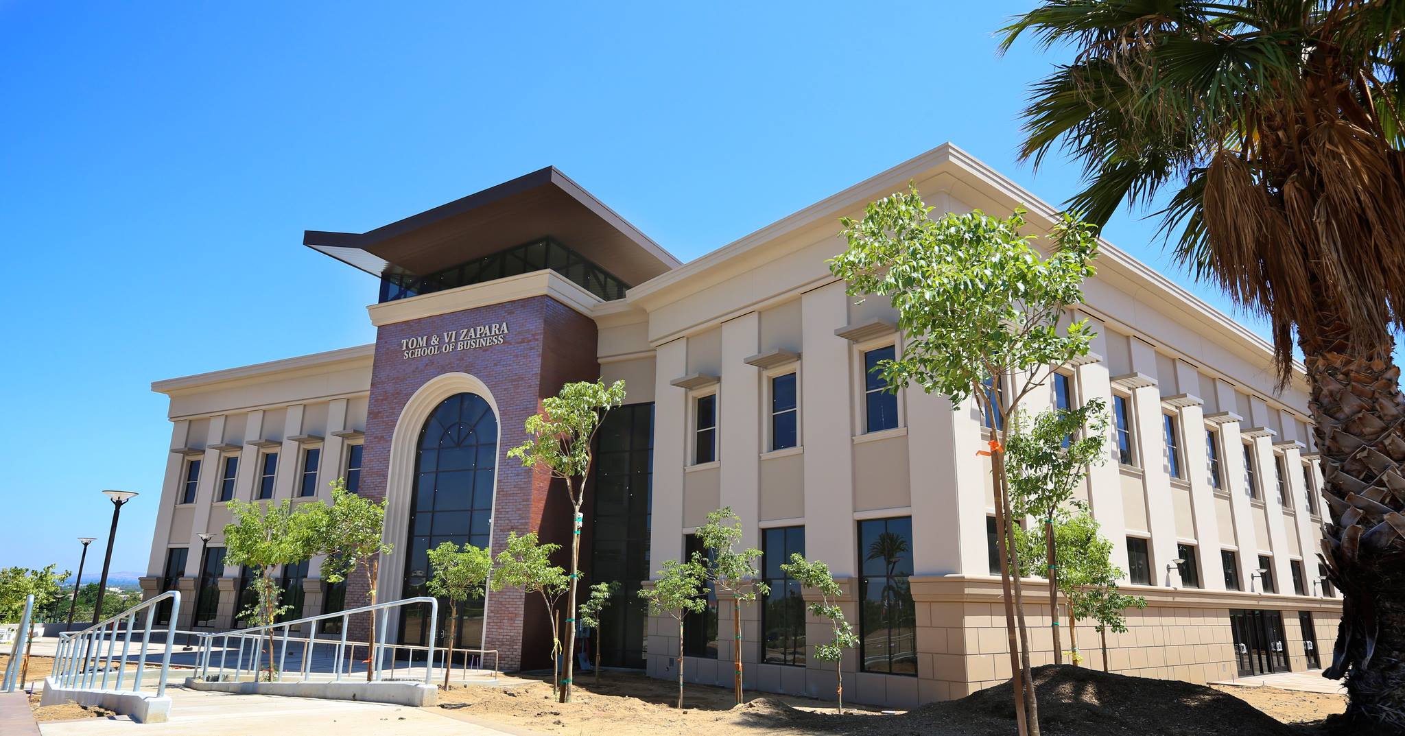 La Sierra University: Rankings, Courses, Admissions, Tuition Fee, Cost ...