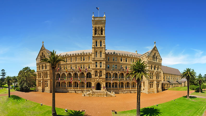 Macromedia University of Applied Sciences: Rankings, Courses ...