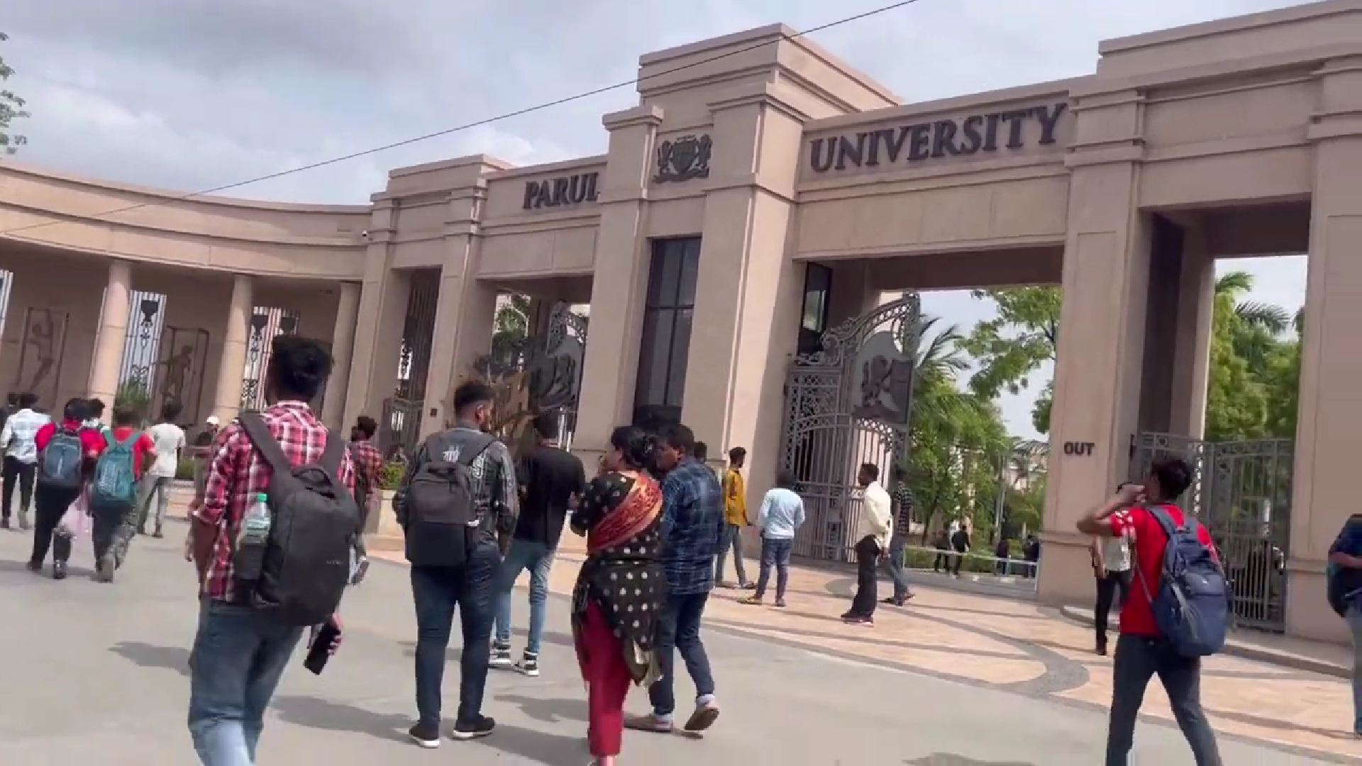 Parul University: Fees, Admission 2025, Courses, Cutoff, Ranking, Placement