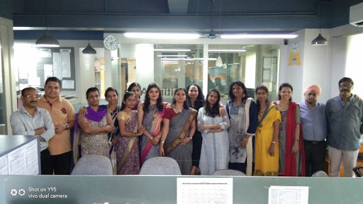 Universal Tutorials, Mumbai: CBSE, CLAT, IPM, ICSE, JEE, NEET, Classroom Program