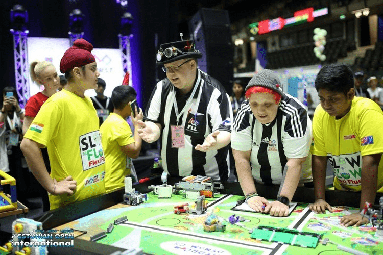 OMOTEC, Mumbai: CODING, Expert Math Coder