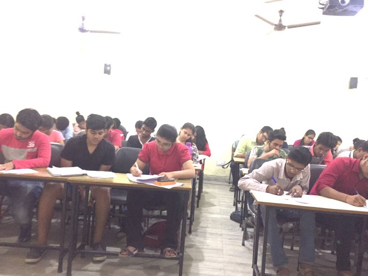 RKG Institute (CA Parag Gupta), Noida: 11th Economics, 11th Accounts ...