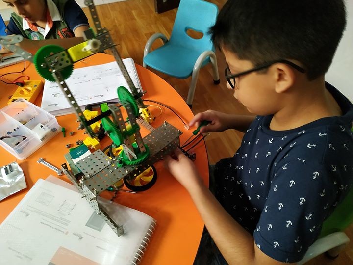 Mechatron Robotics, Dwarka: Coding Through Scratch, Artificial ...