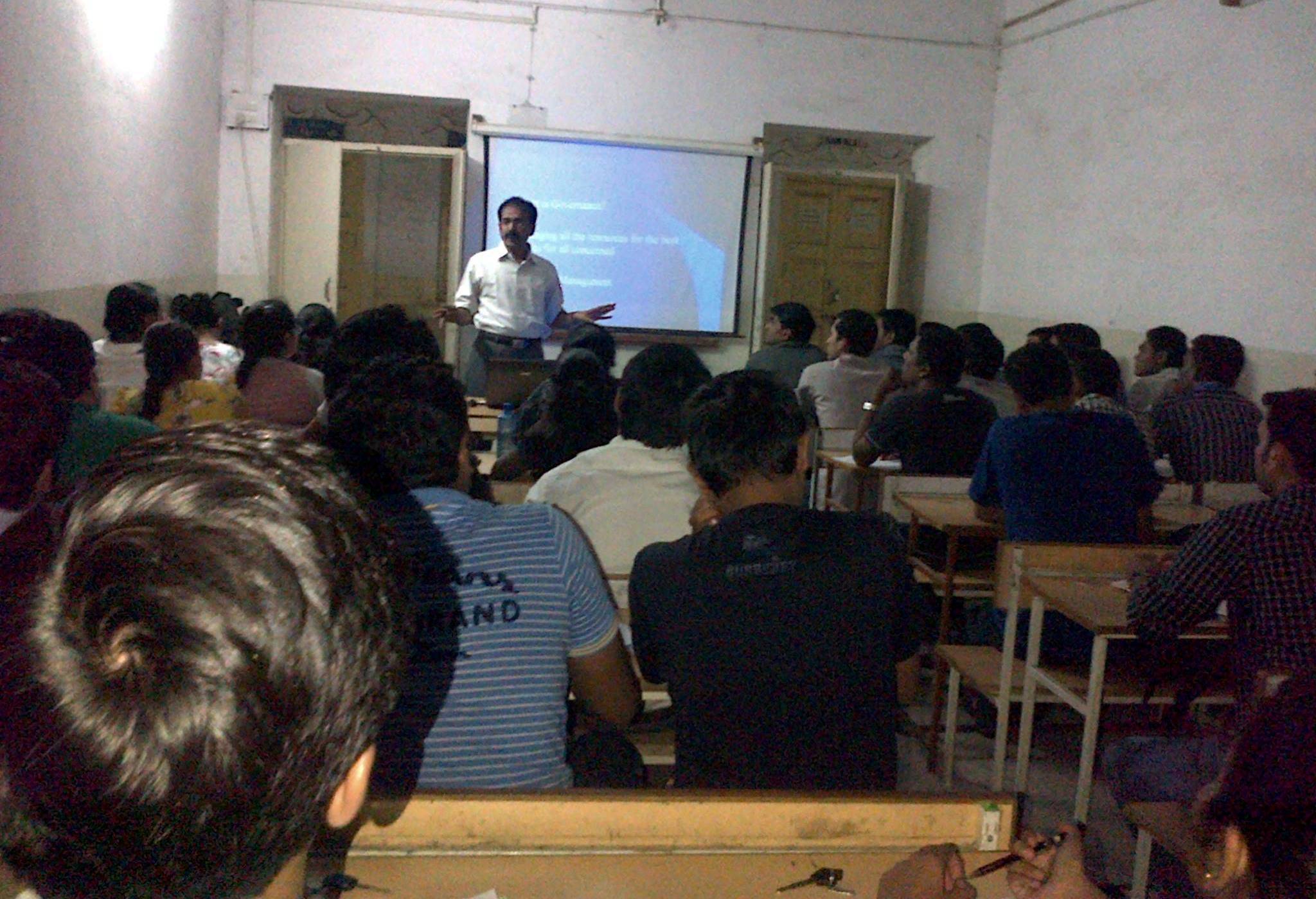 Vision IAS,: Features, Contact details, Course and Fee Structure ...