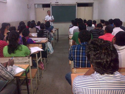 Vision IAS,: Features, Contact details, Course and Fee Structure ...