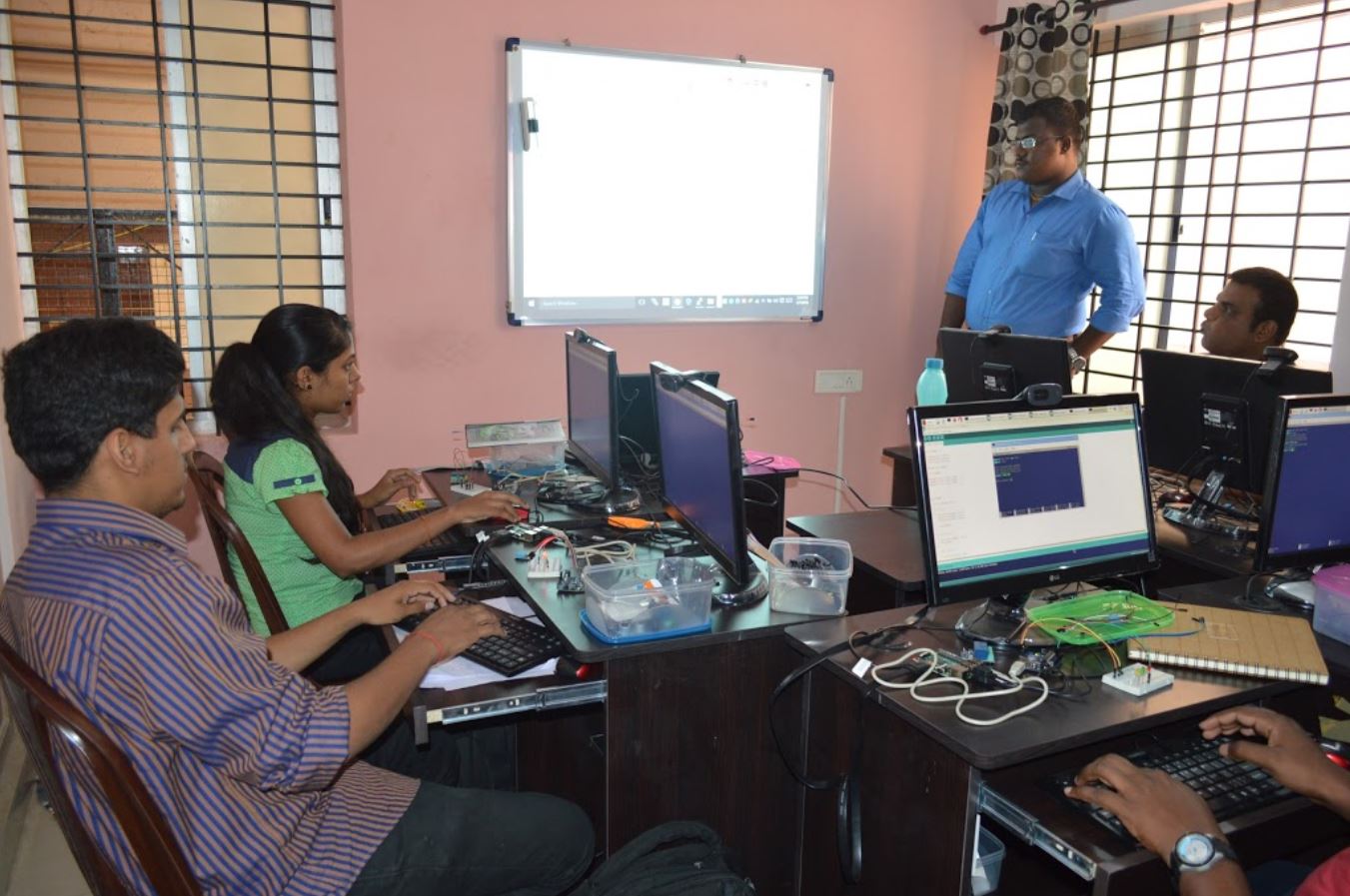 Raspberry Pi Training Centre, J. P. Nagar, Bangalore: Raspberry Pi ...