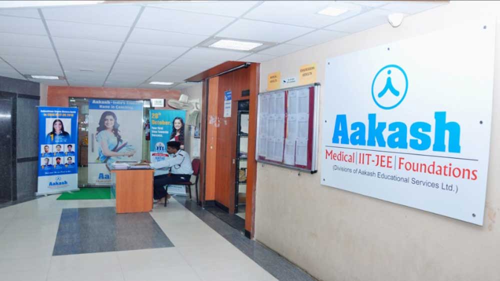 Aakash Institute Indore: Fee, Contact, Courses, Reviews, Hostels