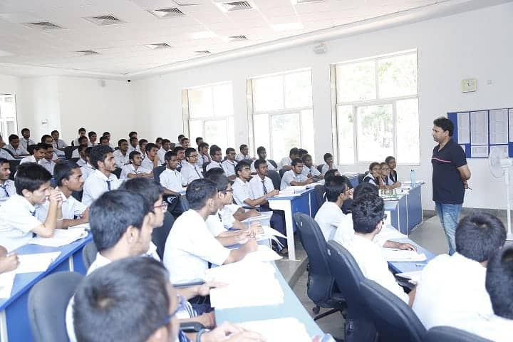 Gravity Classes Lucknow: Fees, Reviews, Contact Number, Courses