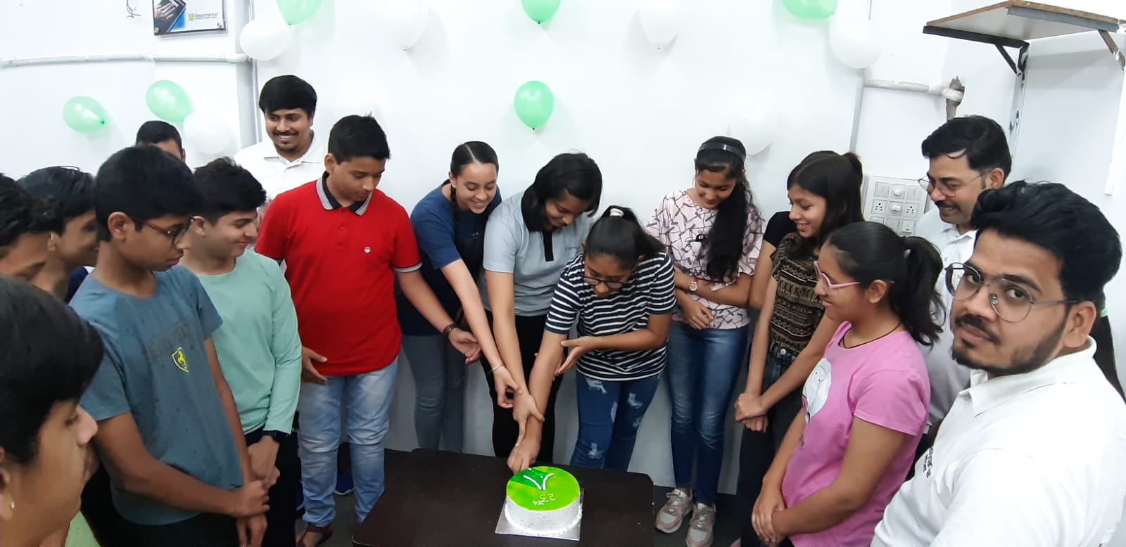 Resonance Indore: Fees 2025, Hostels, Contact, Courses, Reviews