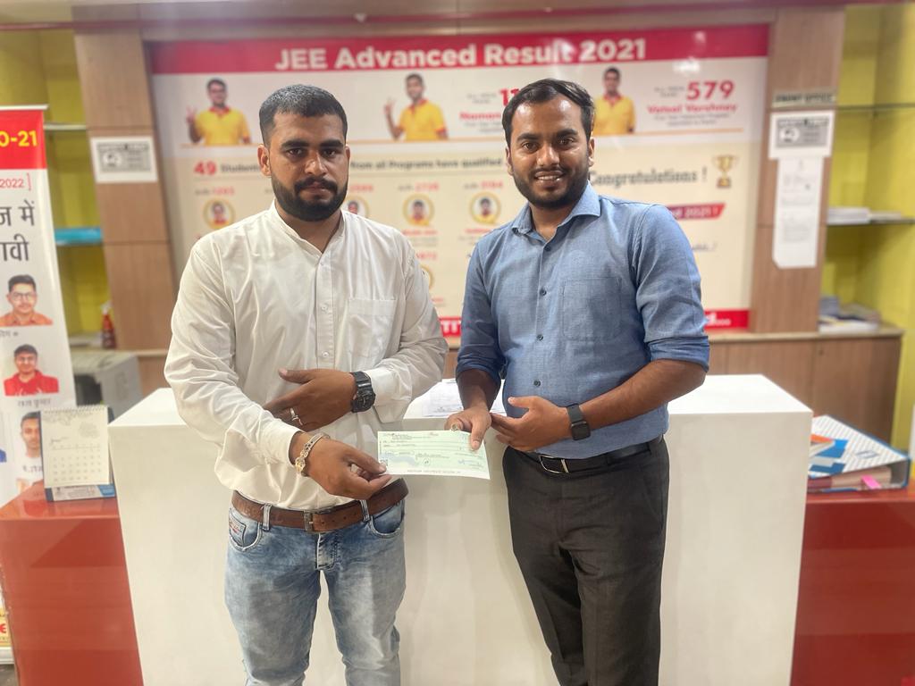 FIITJEE Meerut: Fees, Contact, Courses, Reviews, Hostels