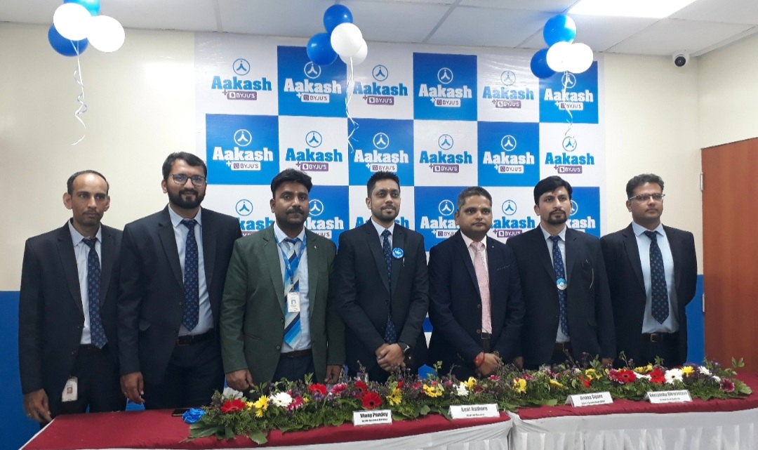 Aakash Institute Pune: Fee, Contact, Courses, Reviews, Hostels