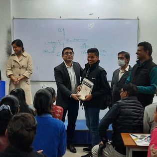 Career Point Patna: Fee, Contact, Courses, Reviews, Hostels