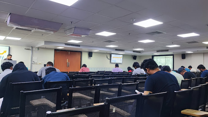 Vajiram and Ravi Delhi: Courses & Fees