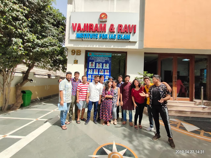 Vajiram and Ravi Delhi: Courses & Fees