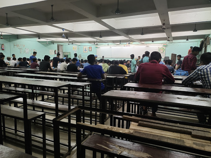 Rishikesh Physics Centre Patna: Contact, Address, Fees, Reviews