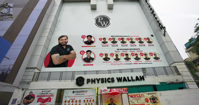 Physics Wallah Delhi (Janakpuri Center): Fees 2025, Contact Number ...