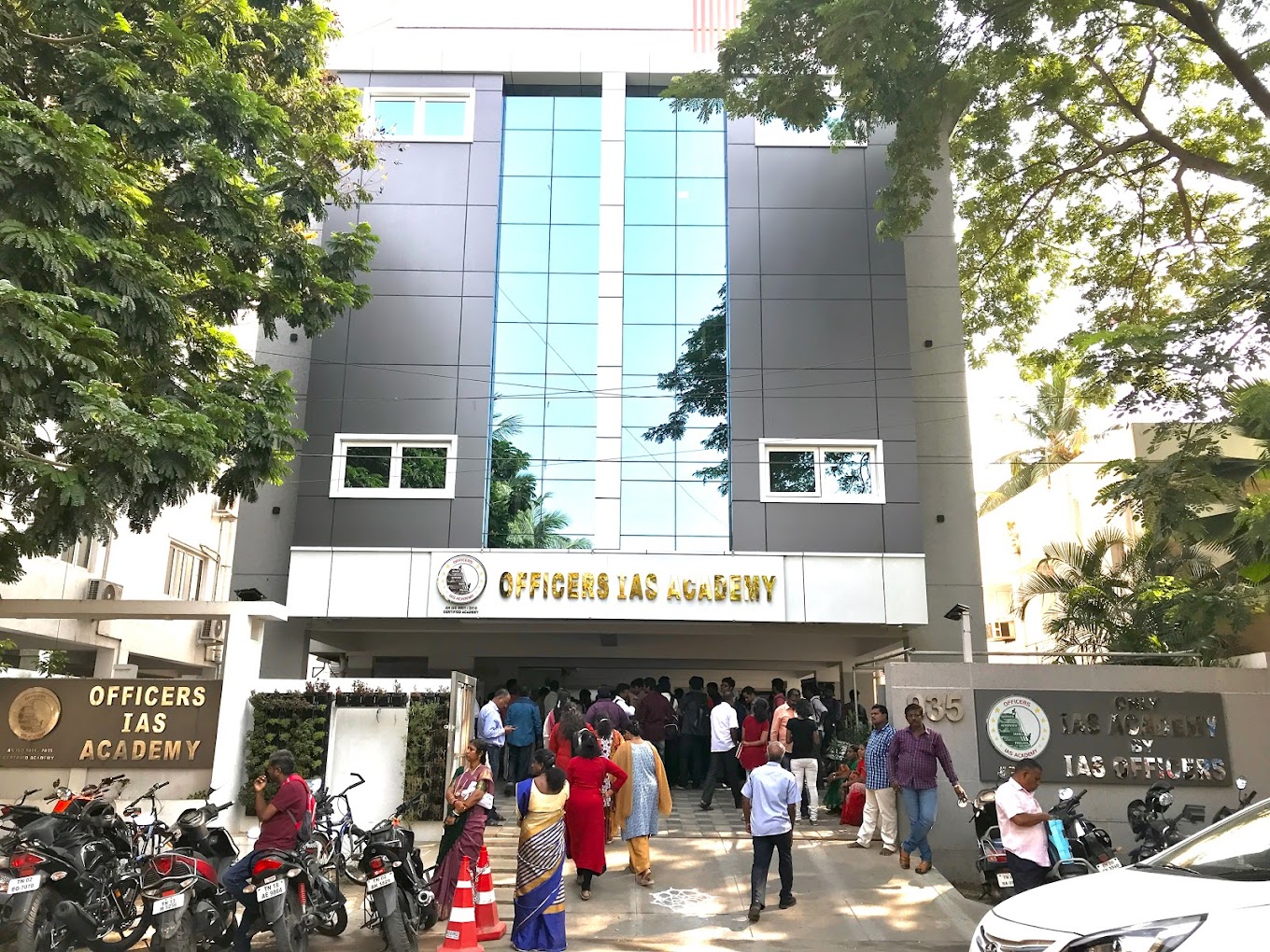 Officers IAS Academy Chennai (Anna Nagar): Courses & Fees