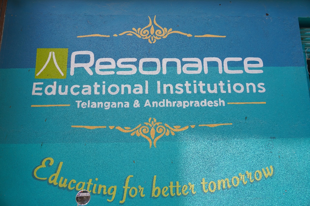 Resonance Hyderabad: Courses & Fees