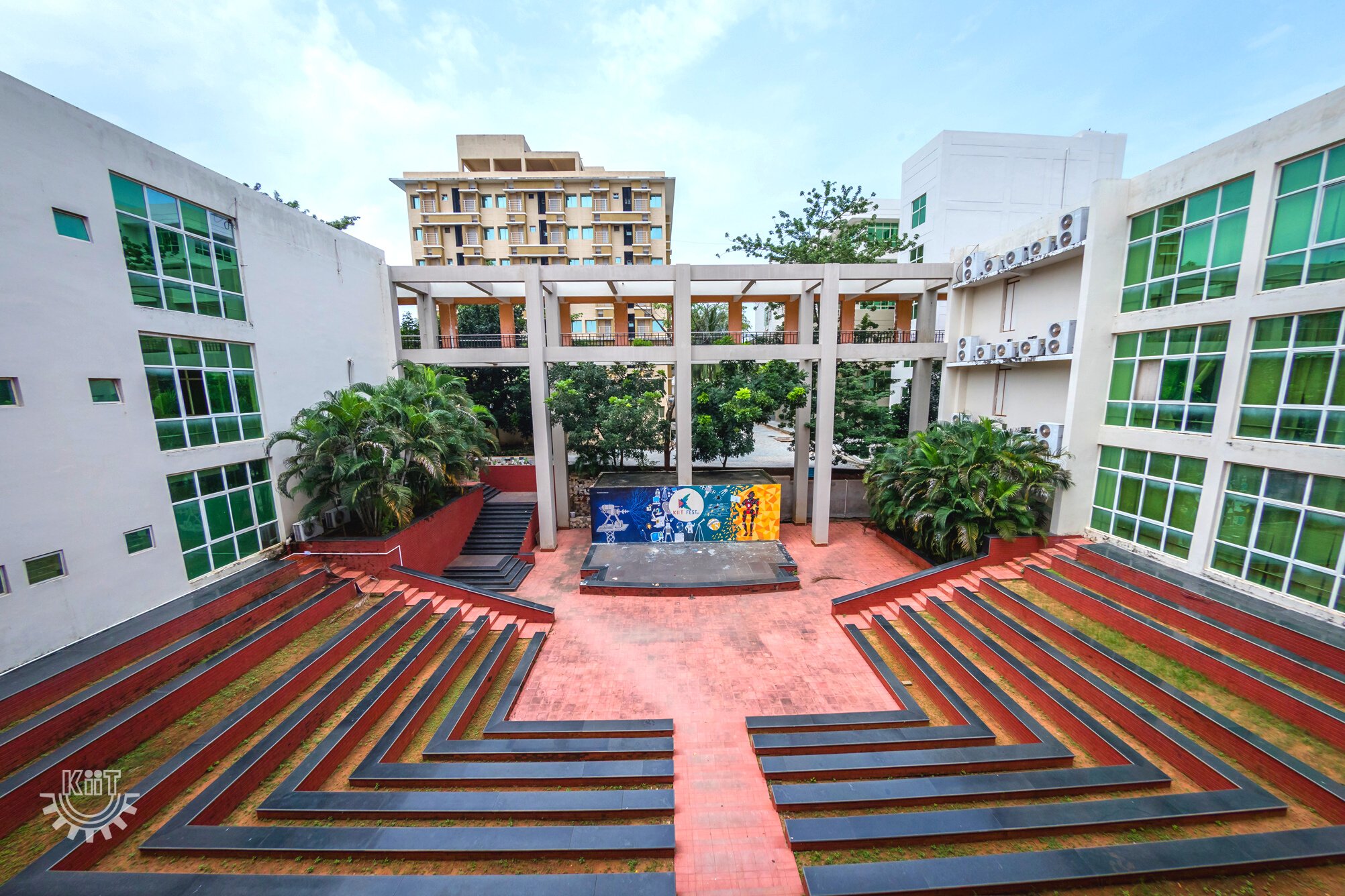 KIIT Hostel Fees 2025, Facilities, Rooms, Food, Photos