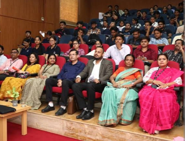 SRMU Courses & Fees 2025