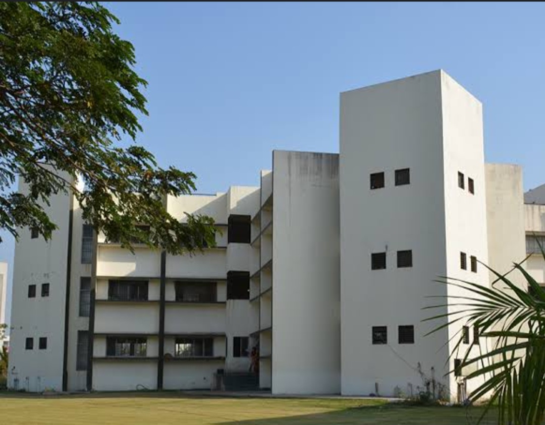 VNSGU Admission 2025: Dates, Fees, Eligibility, Application Process ...